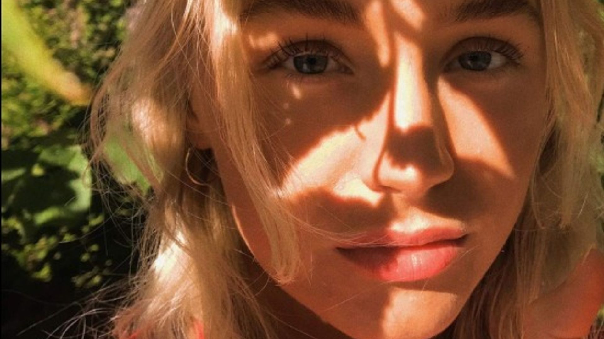 Helven. CONCERT. "Blue Divided" - VIER.LIVE